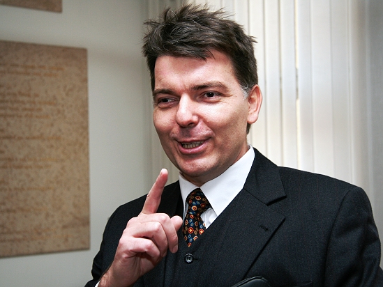 SAV - - Inštitút vedie Marián Janek