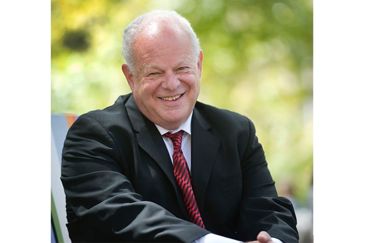 SAS - News - Martin Seligman, father of positive psychology
